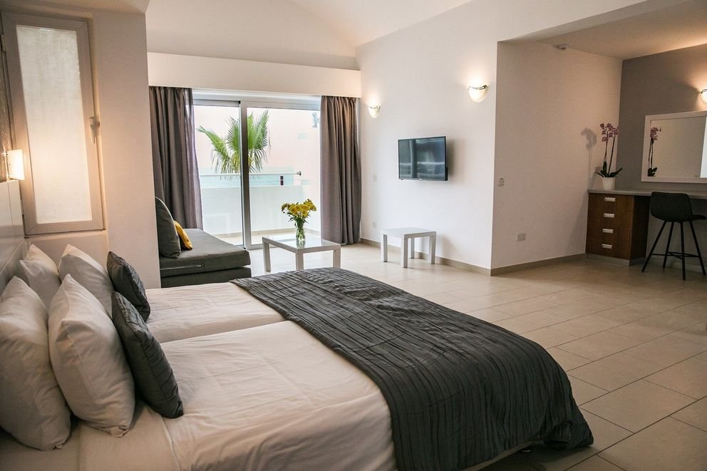 Theo Sunset Bay Hotel - Cypr, Pafos | ITAKA