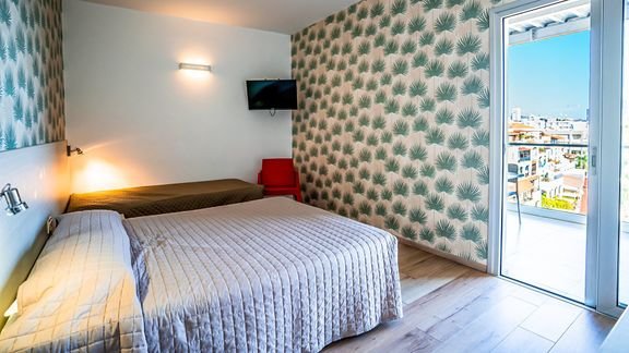 Harmony Bay Hotel - Cypr, Limassol | ITAKA